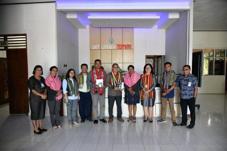 UNIVERSITAS TIMOR – Sapientia et Veritas